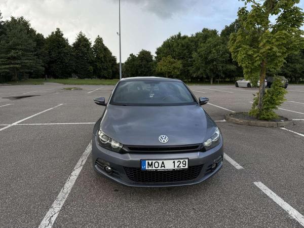Volkswagen Scirocco 2009 in Panevezys on AUTOMOTO.COM.LV Grey Volkswagen Scirocco 2009 in Panevezys, with an engine capacity of 1.39 L and mileage of 304 thousand km for 3900 €, photo 5 on AUTOMOTO.COM.LV