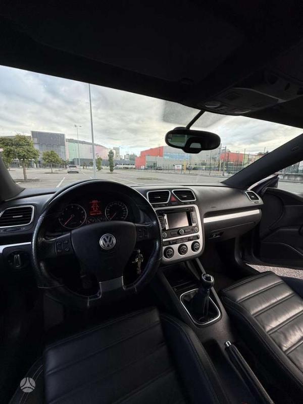 Volkswagen Scirocco 2009 in Panevezys on AUTOMOTO.COM.LV Grey Volkswagen Scirocco 2009 in Panevezys, with an engine capacity of 1.39 L and mileage of 304 thousand km for 3900 €, photo 10 on AUTOMOTO.COM.LV