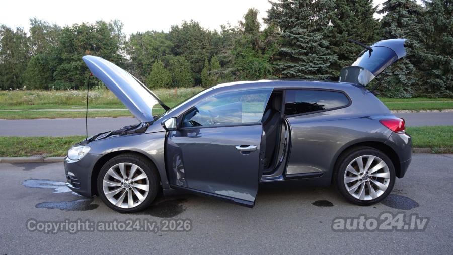 Pelēks Volkswagen Scirocco 2010 Tallina, ar dzinēja tilpumu 1.40 L un nobraukumu 221 tūkst. km par 6300 €, foto 28 vietnē AUTOMOTO.COM.LV