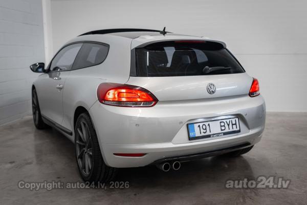 Volkswagen Scirocco 2012 in Tallinn on AUTOMOTO.COM.LV Grey Volkswagen Scirocco 2012 in Tallinn, with an engine capacity of 2.00 L and mileage of 285 thousand km for 6490 €, photo 4 on AUTOMOTO.COM.LV