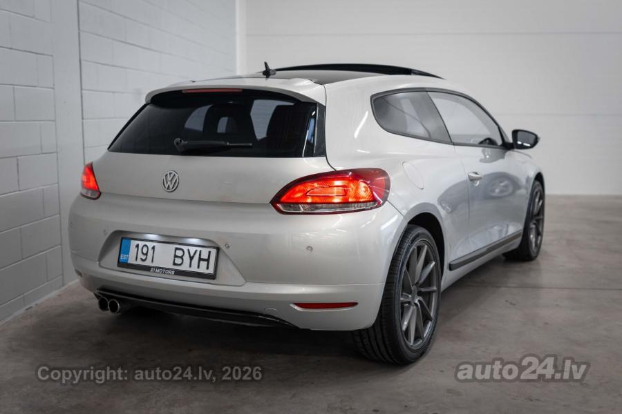 Grey Volkswagen Scirocco 2012 in Tallinn, with an engine capacity of 2.00 L and mileage of 285 thousand km for 6490 €, photo 7 on AUTOMOTO.COM.LV