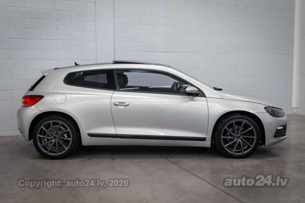 Volkswagen Scirocco 2012 in Tallinn on AUTOMOTO.COM.LV Grey Volkswagen Scirocco 2012 in Tallinn, with an engine capacity of 2.00 L and mileage of 285 thousand km for 6490 €, photo 10 on AUTOMOTO.COM.LV