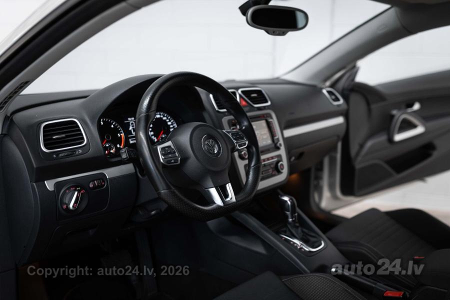 Grey Volkswagen Scirocco 2012 in Tallinn, with an engine capacity of 2.00 L and mileage of 285 thousand km for 6490 €, photo 14 on AUTOMOTO.COM.LV