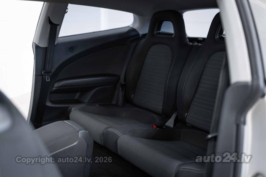 Grey Volkswagen Scirocco 2012 in Tallinn, with an engine capacity of 2.00 L and mileage of 285 thousand km for 6490 €, photo 18 on AUTOMOTO.COM.LV