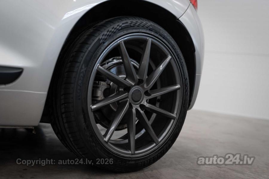 Grey Volkswagen Scirocco 2012 in Tallinn, with an engine capacity of 2.00 L and mileage of 285 thousand km for 6490 €, photo 19 on AUTOMOTO.COM.LV