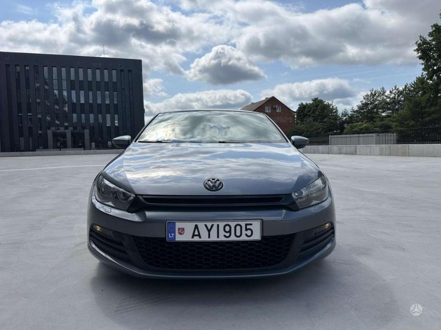 Grey Volkswagen Scirocco 2008 in Kaunas, with an engine capacity of 1.98 L and mileage of 236 thousand km for 5380 €, photo 3 on AUTOMOTO.COM.LV