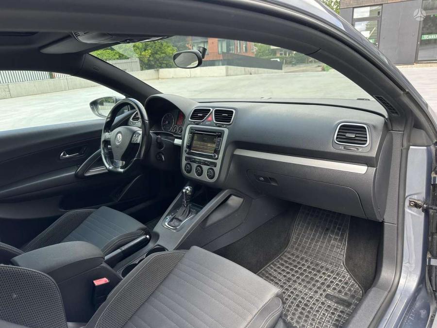 Grey Volkswagen Scirocco 2008 in Kaunas, with an engine capacity of 1.98 L and mileage of 236 thousand km for 5380 €, photo 12 on AUTOMOTO.COM.LV