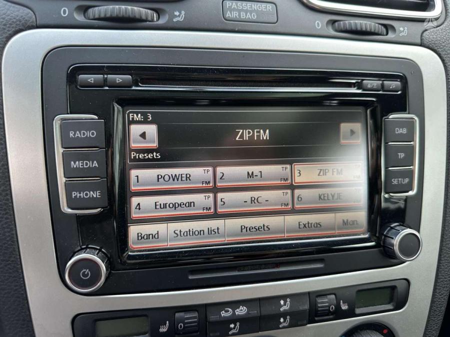 Grey Volkswagen Scirocco 2008 in Kaunas, with an engine capacity of 1.98 L and mileage of 236 thousand km for 5380 €, photo 23 on AUTOMOTO.COM.LV