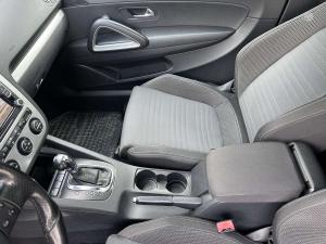 Grey Volkswagen Scirocco 2008 in Kaunas, with an engine capacity of 1.98 L and mileage of 236 thousand km for 5380 €, photo 27 on AUTOMOTO.COM.LV