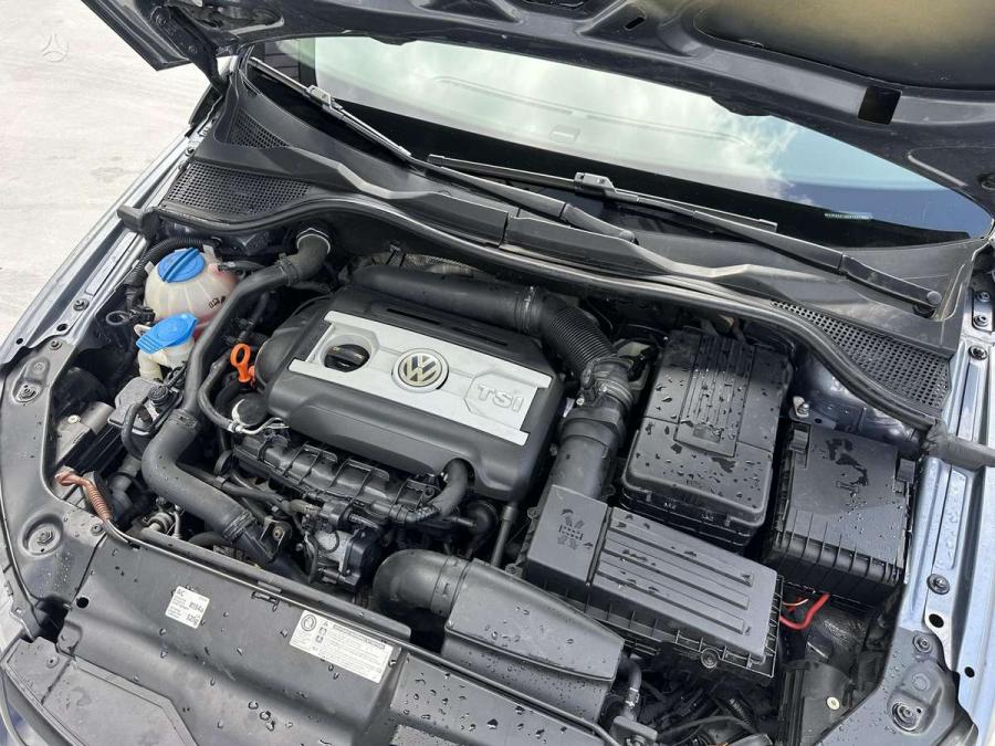 Grey Volkswagen Scirocco 2008 in Kaunas, with an engine capacity of 1.98 L and mileage of 236 thousand km for 5380 €, photo 38 on AUTOMOTO.COM.LV