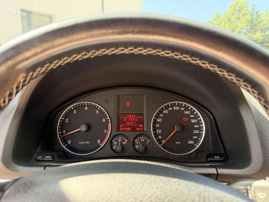 Grey Volkswagen Scirocco 2009 in Vilnius, with an engine capacity of 1.40 L and mileage of 267 thousand km for 4300 €, photo 19 on AUTOMOTO.COM.LV