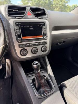 Grey Volkswagen Scirocco 2009 in Vilnius, with an engine capacity of 1.40 L and mileage of 267 thousand km for 4300 €, photo 20 on AUTOMOTO.COM.LV