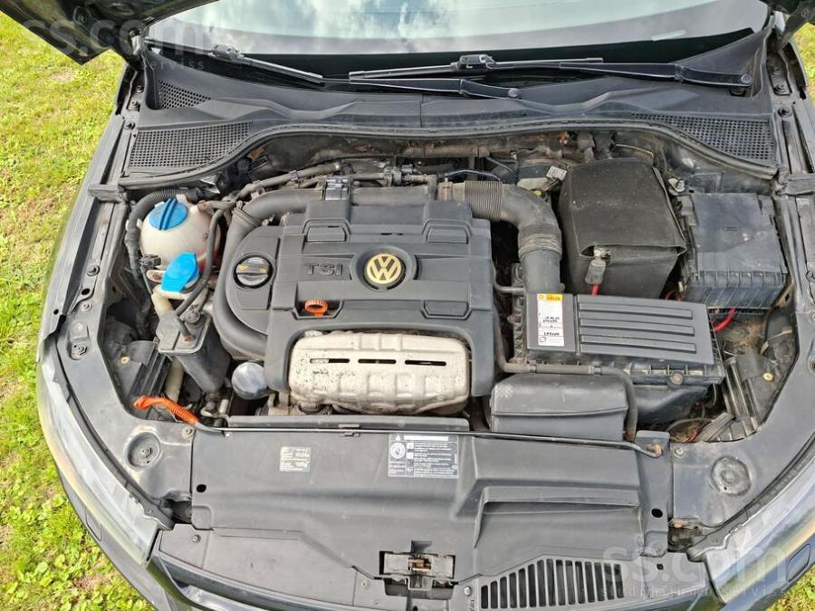 Pelēks Volkswagen Scirocco 2009 Jūrmala, ar dzinēja tilpumu 1.40 L un nobraukumu 275 tūkst. km par 3500 €, foto 9 vietnē AUTOMOTO.COM.LV