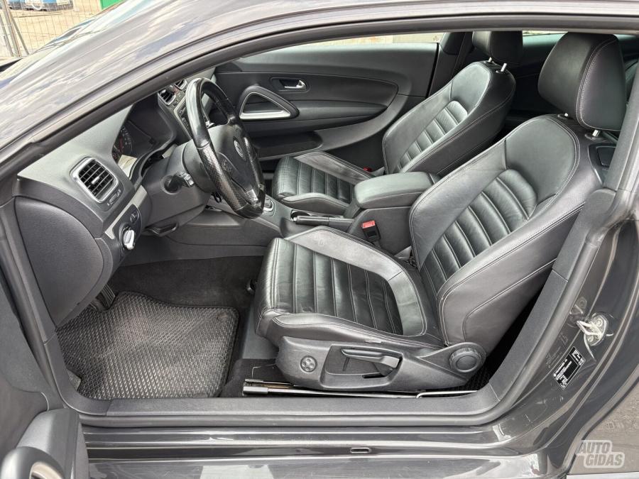 Volkswagen Scirocco 2009 in Vilnius, with an engine capacity of 2.00 L and mileage of 293 thousand km for 5800 €, photo 9 on AUTOMOTO.COM.LV