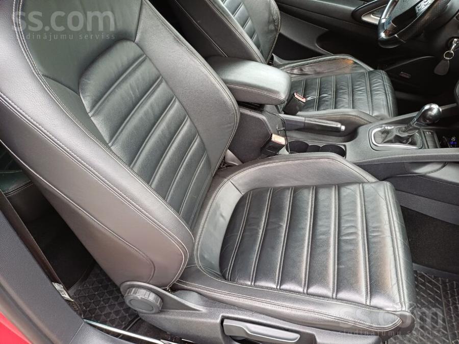 Sarkans Volkswagen Scirocco 2009 Valmiera, ar dzinēja tilpumu 2.00 L un nobraukumu 264 tūkst. km par 6300 €, foto 14 vietnē AUTOMOTO.COM.LV