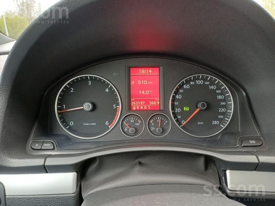 Sarkans Volkswagen Scirocco 2009 Valmiera, ar dzinēja tilpumu 2.00 L un nobraukumu 264 tūkst. km par 6300 €, foto 19 vietnē AUTOMOTO.COM.LV