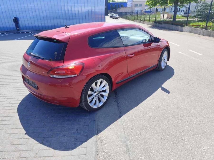 Red Volkswagen Scirocco 2009 in Klaipeda, with an engine capacity of 1.40 L and mileage of 115 thousand km for 3000 €, photo 7 on AUTOMOTO.COM.LV