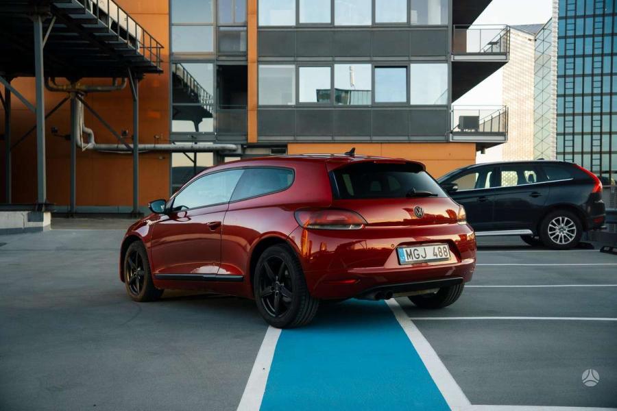 Red Volkswagen Scirocco 2011 in Vilnius, with an engine capacity of 1.40 L and mileage of 141 thousand km for 5000 €, photo 4 on AUTOMOTO.COM.LV