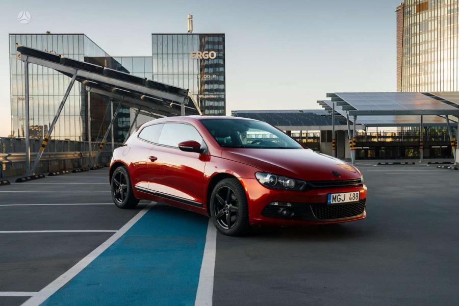 Red Volkswagen Scirocco 2011 in Vilnius, with an engine capacity of 1.40 L and mileage of 141 thousand km for 5000 €, photo 8 on AUTOMOTO.COM.LV
