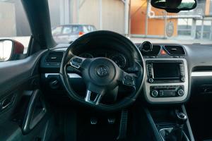 Red Volkswagen Scirocco 2011 in Vilnius, with an engine capacity of 1.40 L and mileage of 141 thousand km for 5000 €, photo 12 on AUTOMOTO.COM.LV