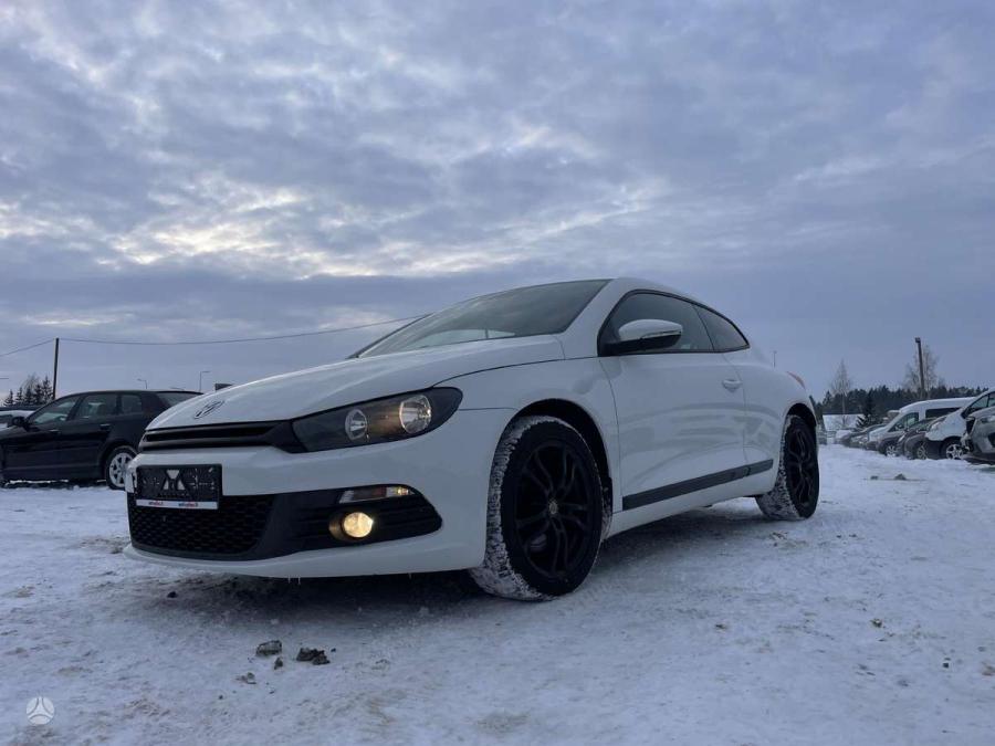 Balts Volkswagen Scirocco 2009 Utena, ar dzinēja tilpumu 1.39 L un nobraukumu 172 tūkst. km par 3900 €, foto 2 vietnē AUTOMOTO.COM.LV