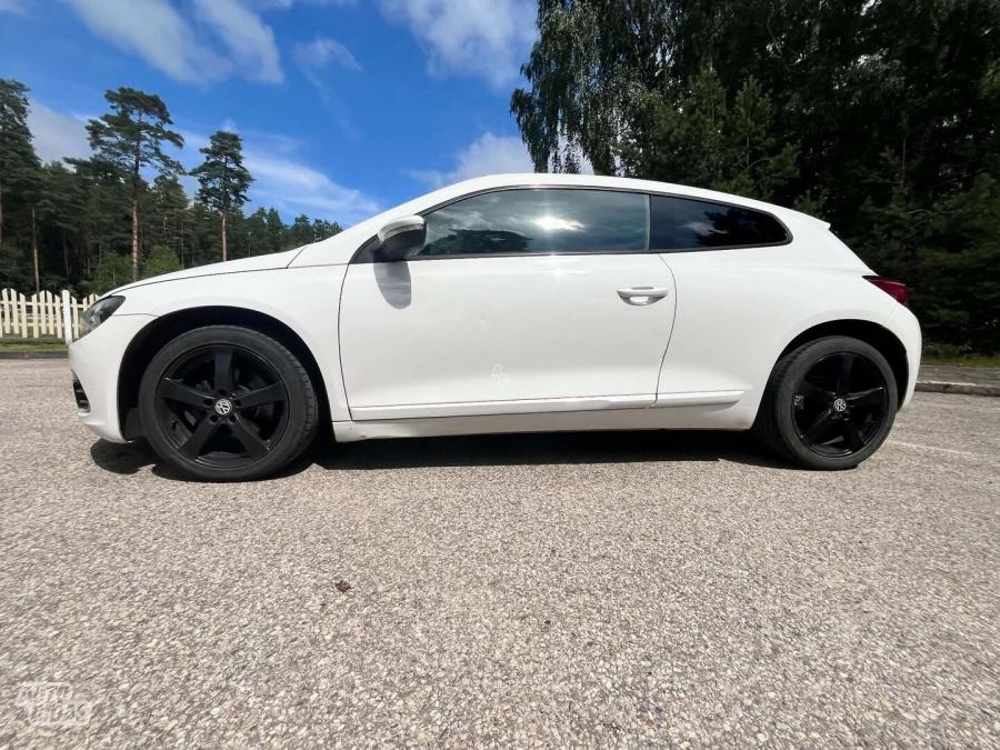 Balts Volkswagen Scirocco 2009 Kauņa, ar dzinēja tilpumu 2.00 L un nobraukumu 291 tūkst. km par 5200 €, foto 9 vietnē AUTOMOTO.COM.LV