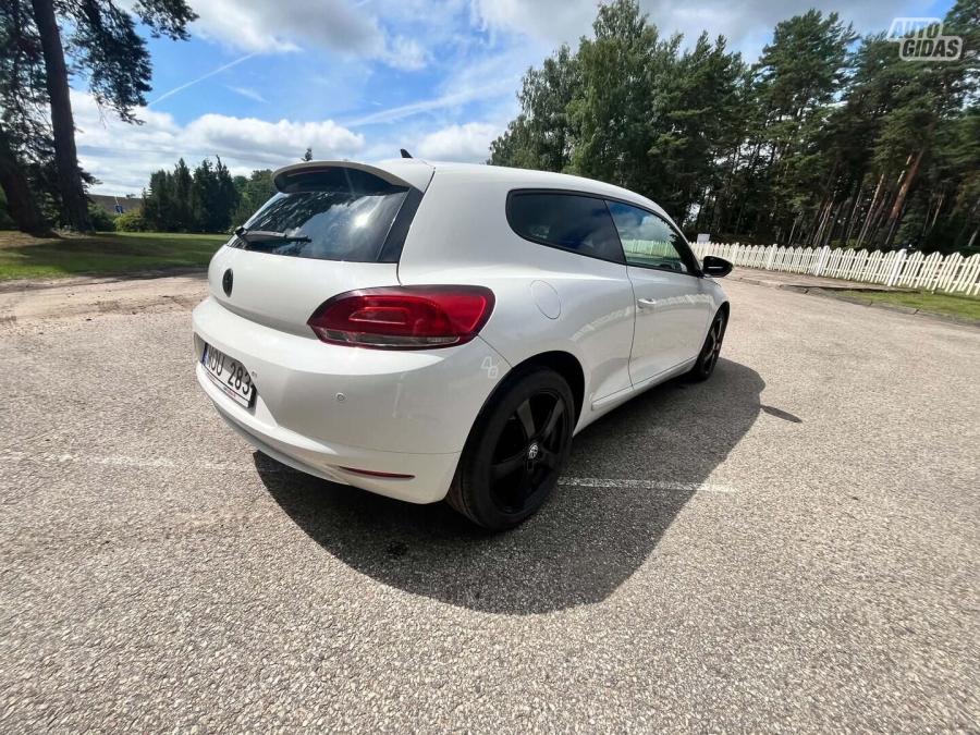 Balts Volkswagen Scirocco 2009 Kauņa, ar dzinēja tilpumu 2.00 L un nobraukumu 291 tūkst. km par 5200 €, foto 13 vietnē AUTOMOTO.COM.LV