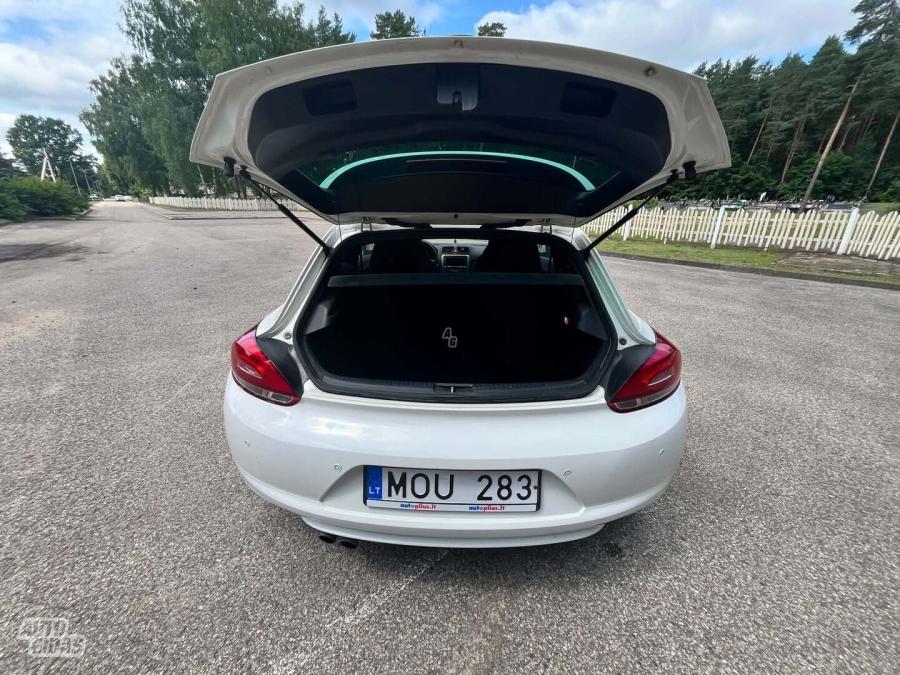 Balts Volkswagen Scirocco 2009 Kauņa, ar dzinēja tilpumu 2.00 L un nobraukumu 291 tūkst. km par 5200 €, foto 15 vietnē AUTOMOTO.COM.LV