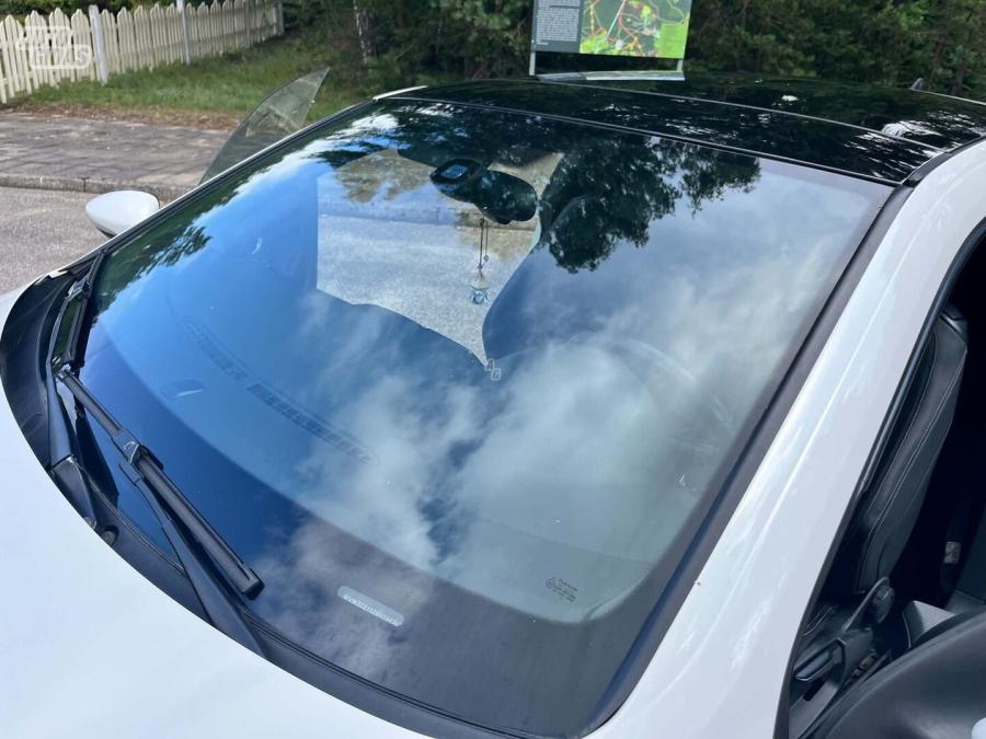 Balts Volkswagen Scirocco 2009 Kauņa, ar dzinēja tilpumu 2.00 L un nobraukumu 291 tūkst. km par 5200 €, foto 20 vietnē AUTOMOTO.COM.LV