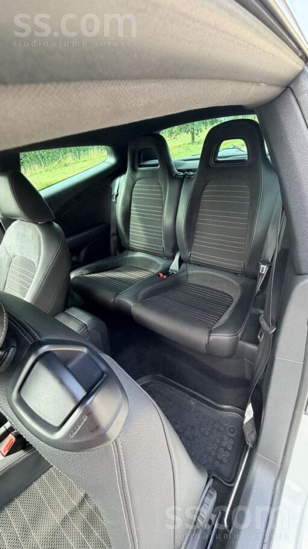 Balts Volkswagen Scirocco 2009 Rīga, ar dzinēja tilpumu 1.40 L un nobraukumu 188 tūkst. km par 5400 €, foto 5 vietnē AUTOMOTO.COM.LV