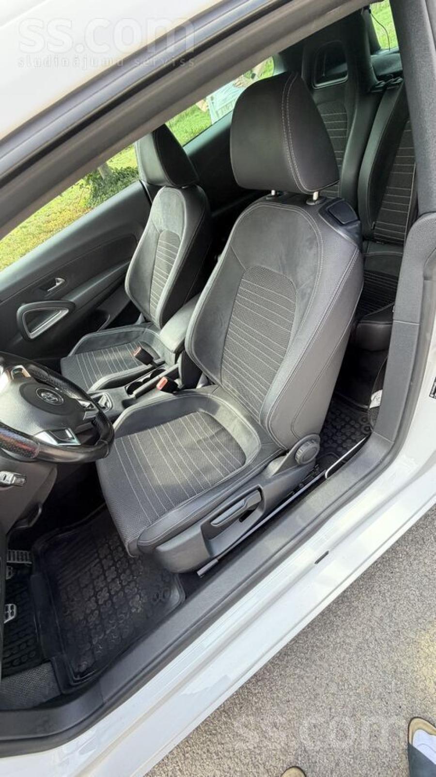 Balts Volkswagen Scirocco 2009 Rīga, ar dzinēja tilpumu 1.40 L un nobraukumu 188 tūkst. km par 5400 €, foto 7 vietnē AUTOMOTO.COM.LV