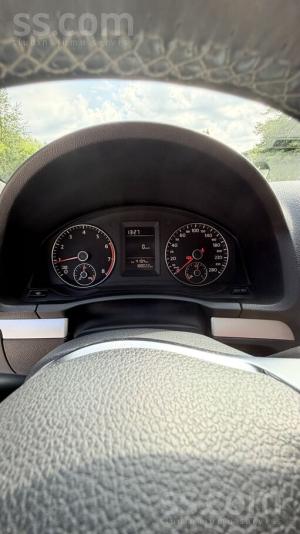 Balts Volkswagen Scirocco 2009 Rīga, ar dzinēja tilpumu 1.40 L un nobraukumu 188 tūkst. km par 5400 €, foto 8 vietnē AUTOMOTO.COM.LV