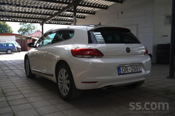 White Volkswagen Scirocco 2009 in Riga, with an engine capacity of 1.40 L and mileage of 188 thousand km for 4950 €, photo 4 on AUTOMOTO.COM.LV