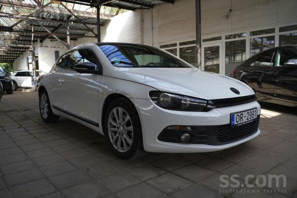 White Volkswagen Scirocco 2009 in Riga, with an engine capacity of 1.40 L and mileage of 188 thousand km for 4950 €, photo 6 on AUTOMOTO.COM.LV