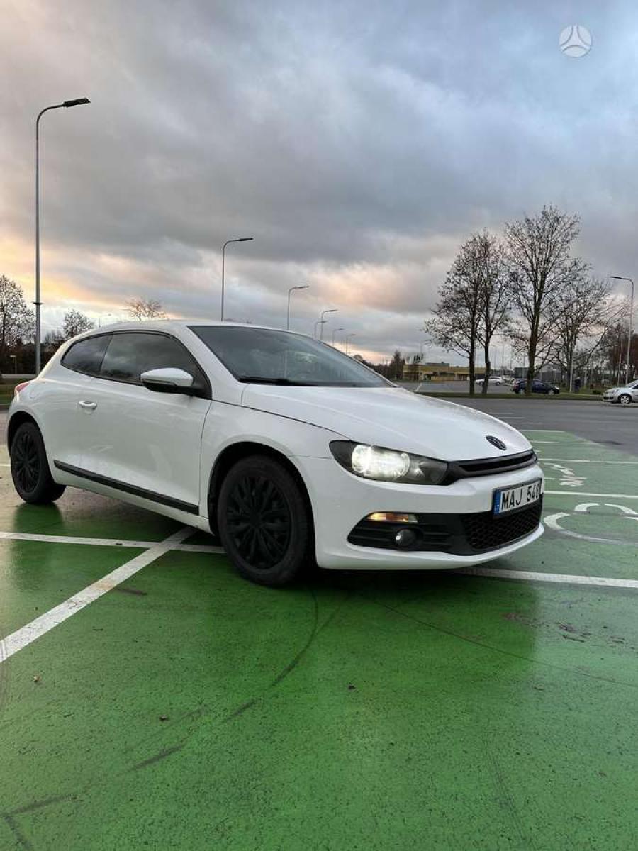 Balts Volkswagen Scirocco 2010 Kauņa, ar dzinēja tilpumu 1.39 L un nobraukumu 283 tūkst. km par 5100 €, foto 3 vietnē AUTOMOTO.COM.LV