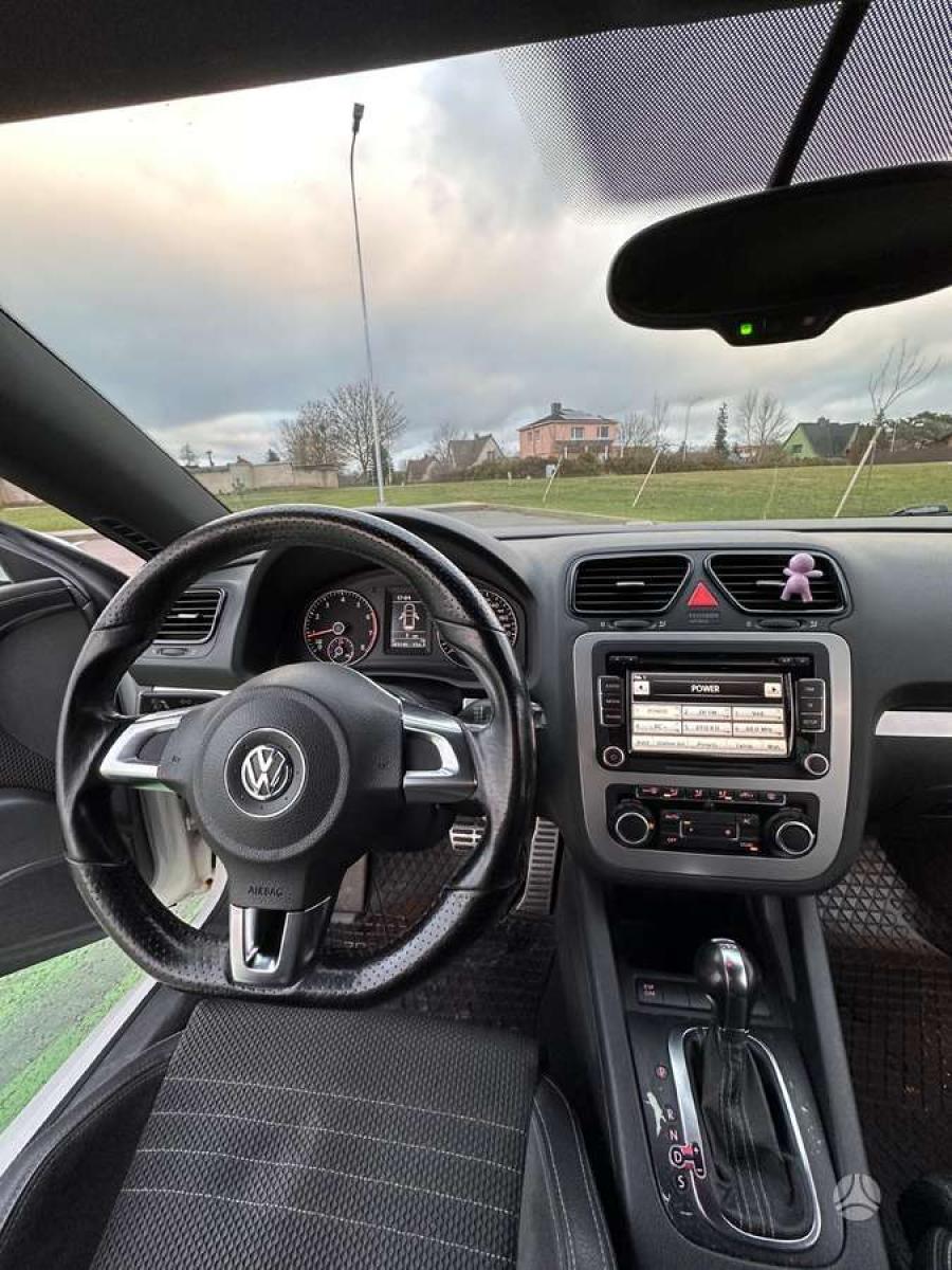 Balts Volkswagen Scirocco 2010 Kauņa, ar dzinēja tilpumu 1.39 L un nobraukumu 283 tūkst. km par 5100 €, foto 12 vietnē AUTOMOTO.COM.LV