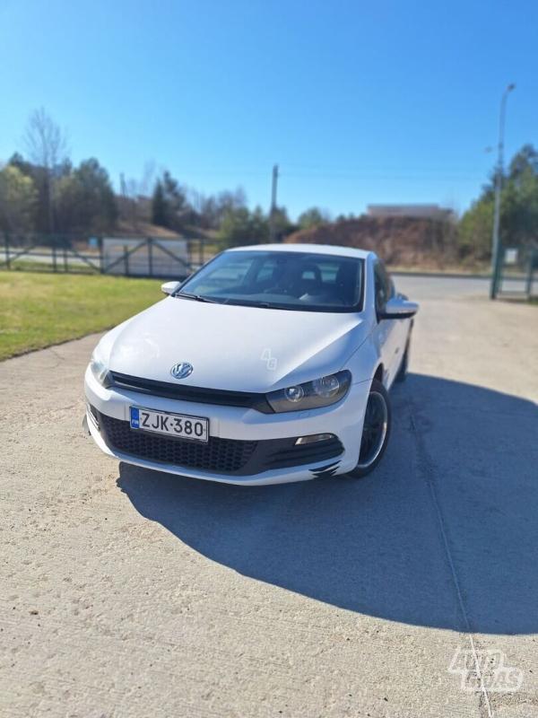 White Volkswagen Scirocco 2010 in Vilnius, with an engine capacity of 1.40 L and mileage of 279 thousand km for 3330 €, photo 2 on AUTOMOTO.COM.LV