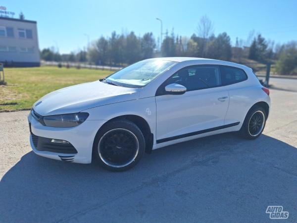 White Volkswagen Scirocco 2010 in Vilnius, with an engine capacity of 1.40 L and mileage of 279 thousand km for 3330 €, photo 3 on AUTOMOTO.COM.LV