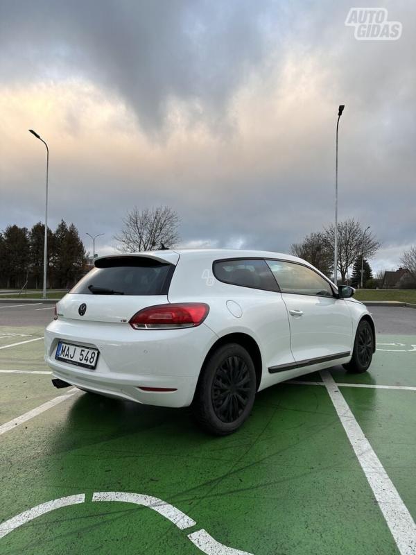 Balts Volkswagen Scirocco 2010 Kauņa, ar dzinēja tilpumu 1.40 L un nobraukumu 283 tūkst. km par 4650 €, foto 7 vietnē AUTOMOTO.COM.LV