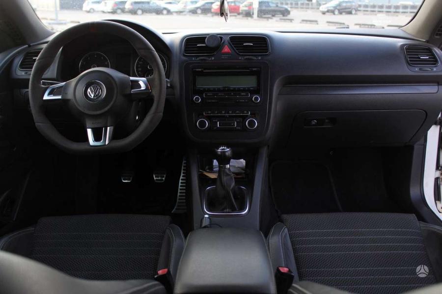 Balts Volkswagen Scirocco 2010 Kauņa, ar dzinēja tilpumu 1.39 L un nobraukumu 300 tūkst. km par 6000 €, foto 13 vietnē AUTOMOTO.COM.LV