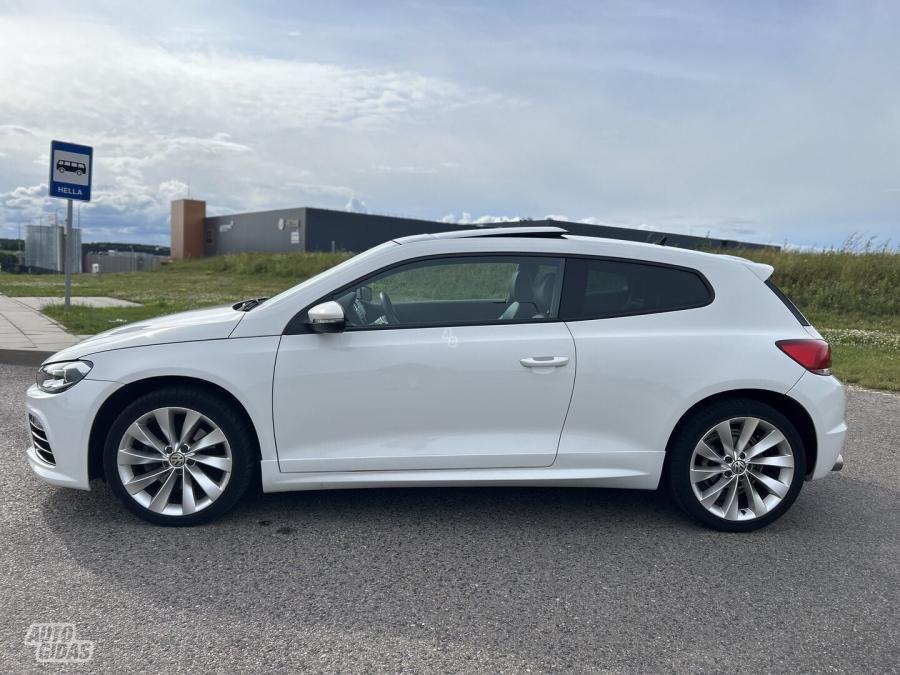 Белый Фольксваген Скирокко 2011 в Каунас, объемом двигателя 2.00 л и пробегом 252 тыс. км за 8900 €, фото 4 на AUTOMOTO.COM.LV