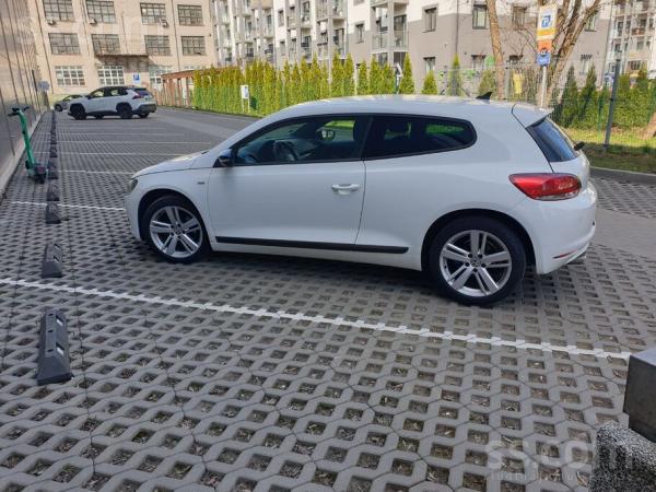 White Volkswagen Scirocco 2012 in Riga, with an engine capacity of 2.00 L and mileage of 335 thousand km for 4800 €, photo 4 on AUTOMOTO.COM.LV