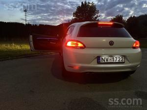 Balts Volkswagen Scirocco 2014 Rīga, ar dzinēja tilpumu 2.00 L un nobraukumu 192 tūkst. km par 6700 €, foto 5 vietnē AUTOMOTO.COM.LV