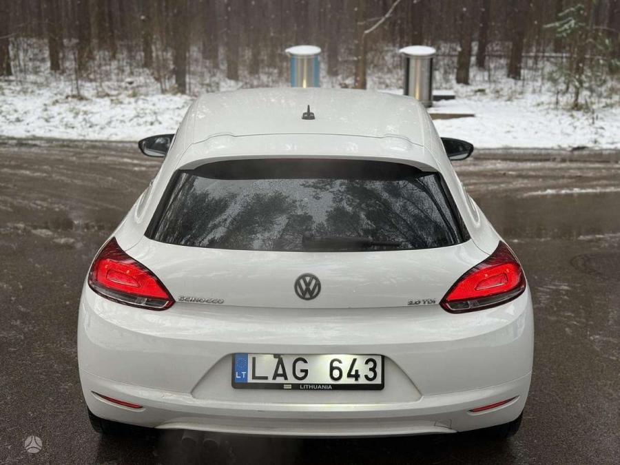Balts Volkswagen Scirocco 2009 Viļņa, ar dzinēja tilpumu 2.00 L un nobraukumu 275 tūkst. km par 5200 €, foto 6 vietnē AUTOMOTO.COM.LV