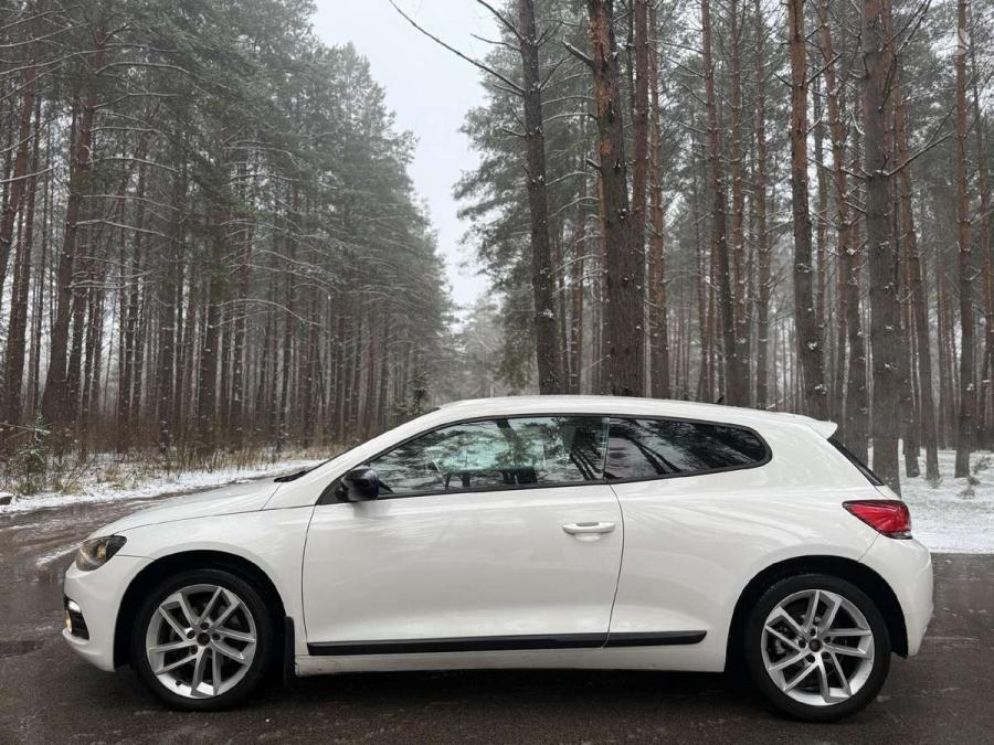 Balts Volkswagen Scirocco 2009 Viļņa, ar dzinēja tilpumu 2.00 L un nobraukumu 275 tūkst. km par 5200 €, foto 8 vietnē AUTOMOTO.COM.LV