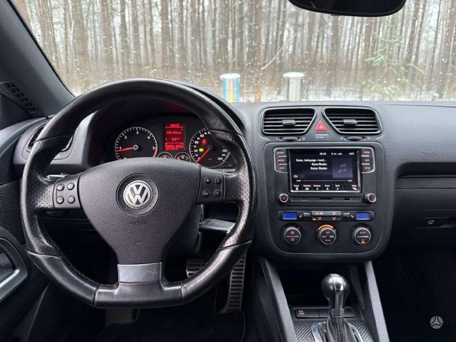 Balts Volkswagen Scirocco 2009 Viļņa, ar dzinēja tilpumu 2.00 L un nobraukumu 275 tūkst. km par 5200 €, foto 12 vietnē AUTOMOTO.COM.LV