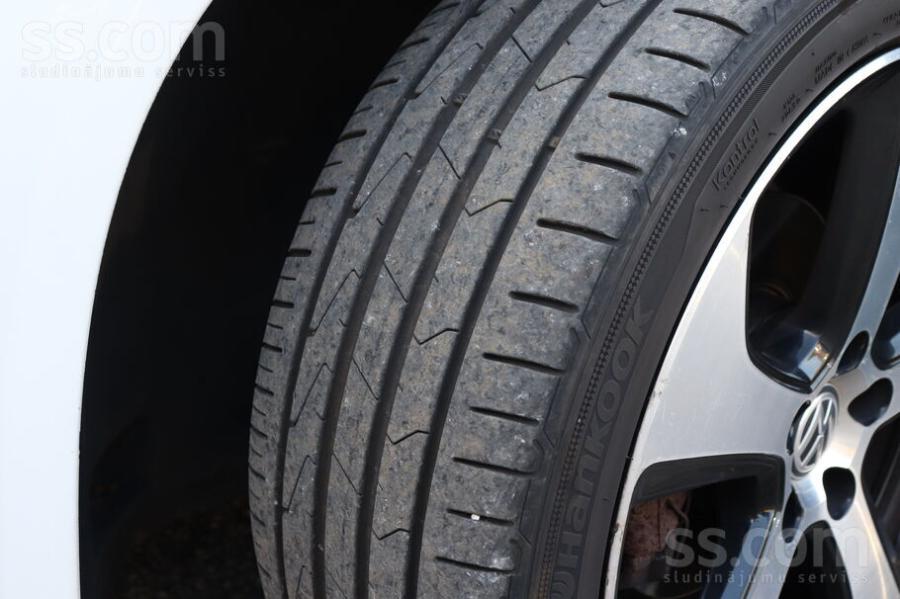 Balts Volkswagen Scirocco 2009 Valmiera, ar dzinēja tilpumu 2.00 L un nobraukumu 0 tūkst. km par 5900 €, foto 23 vietnē AUTOMOTO.COM.LV