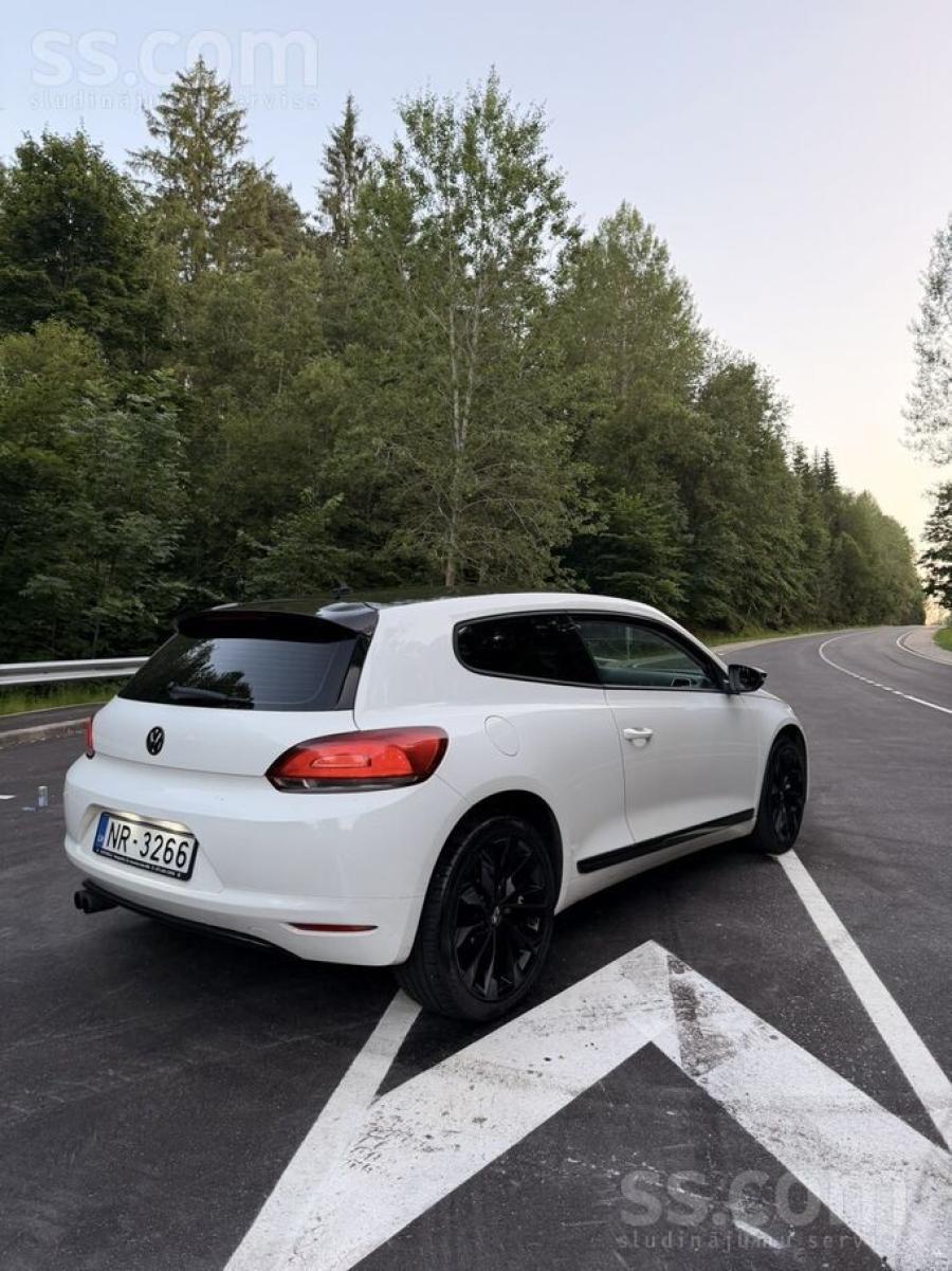 White Volkswagen Scirocco 2010 in Riga, with an engine capacity of 1.40 L and mileage of 253 thousand km for 5800 €, photo 5 on AUTOMOTO.COM.LV