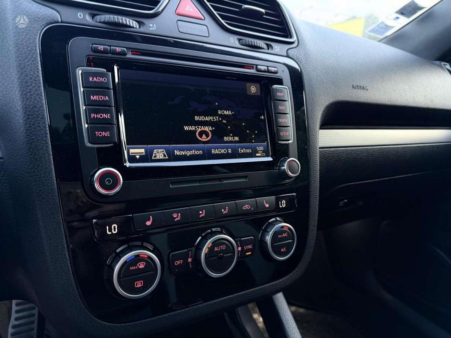 Balts Volkswagen Scirocco 2013 Kauņa, ar dzinēja tilpumu 2.00 L un nobraukumu 276 tūkst. km par 8800 €, foto 8 vietnē AUTOMOTO.COM.LV