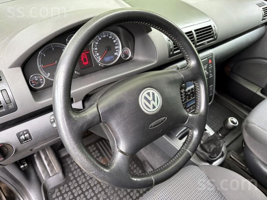Melns Volkswagen Sharan 2007 Rīga, ar dzinēja tilpumu 2.00 L un nobraukumu 330 tūkst. km par 4200 €, foto 19 vietnē AUTOMOTO.COM.LV